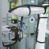 China FANUC CRX-10iA/L 6-Axis Collaborative Robot Hand-Guided Teaching Motor 10KG Payload IP67 Rated for Chainsaw Assembly Production for sale