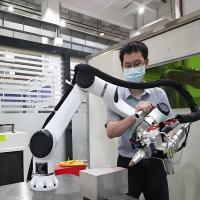 China Easy Programming Huayan E10 Cobot Laser Welding Workstation 10kg Payload Collaborative Robot Arm Motor Stainless Steel Metal for sale