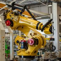 China FANUC R-2000iC/165F 165kg Payload Welding Robot 2655mm Reach Spot Welding for sale