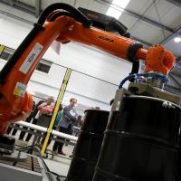 China KUKA KR180 R2500 180kg Payload Handling Robot 2500mm Reach Auto Parts for sale