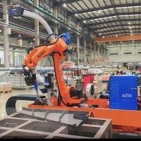 China KUKA KR35 R1840-3 HW 35kg Payload Welding Robot 1840mm Reach Linear Track for sale