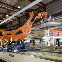 China KUKA KR1000 Titan 1000kg Payload Handling Robot 3202mm Reach Heavy Duty for sale
