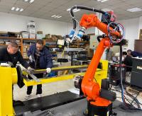 China KUKA KR 20 R1820-2 E 20kg Payload Welding Robot 1820mm Reach MIG MAG Cell for sale