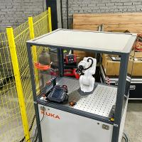 China KUKA KR6 R700 6kg Payload Handling Robot 700mm Reach Compact Gripper for sale