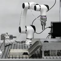 China Smart Huayan E03 4kg Payload 590mm Reach 6-Axis Collobrative Robot Arm for Welding for sale