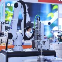 China More Stable Huayan Collaborative Robot E10 Cobot Material Handling and AGV Transport for sale