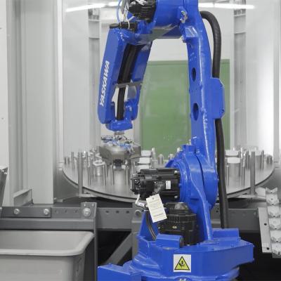 China Yaskawa GP12 12kg Payload Handling Robot 1440mm Reach CNC Machining Center for sale