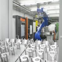 China Yaskawa GP12 12kg Payload Handling Robot 1440mm Reach CNC Machining Center for sale