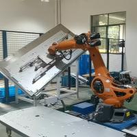 China KUKA KR360 R2800-2 360kg Handling Robot 2800mm Reach Suction Cup for sale