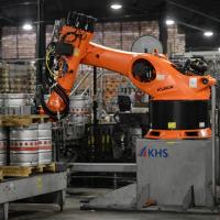 China KUKA KR180 R2900-2 180kg Payload Palletizing Robot 2900mm Reach Gripper for sale