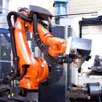 China KUKA KR70 R2100-2 70kg Bending Machine Tending Robot 2100mm Reach for sale