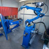 China Yaskawa AR2010 12kg Payload Welding Robot 2010mm Reach Pipe Tube Welding for sale