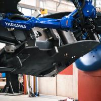 China Yaskawa AR1440 12kg Payload Arc Welding Robot 1440mm Reach with AOTAI Welder for sale