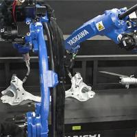 China Yaskawa AR1440 12kg Payload Arc Welding Robot 1440mm Reach with AOTAI Welder for sale