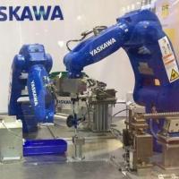 China Yaskawa GP8 8kg Payload Handling Robot 727mm Reach Narrow Space CNC Loading for sale