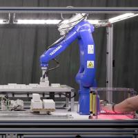 China Yaskawa GP7 7kg Payload Assembly Robot 927mm Reach 6-Axis Multi Process for sale