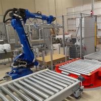 China Yaskawa GP88 88kg Payload Handling Robot 2236mm Reach Vacuum Sheet Metal for sale