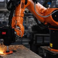 China KUKA KR50 R2100-2 50kg Payload Grinding Robot 2100mm Reach Surface Treatment for sale