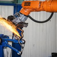 China KUKA KR50 R2100-2 50kg Payload Grinding Robot 2100mm Reach Surface Treatment for sale