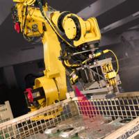 China FANUC R-2000iC/210F 210kg Payload Spot Welding Robot 6-Axis Heavy Duty for sale