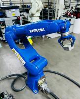 China Yaskawa GP7 GP8 8kg Payload Handling Robot with Gripper for sale