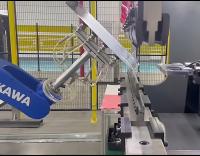 China Yaskawa Motoman GP50 50kg Payload Handling Robot 2061mm Reach Suction Cup for sale
