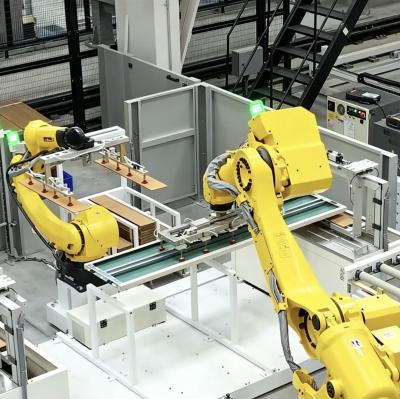 China FANUC R-2000iC/210F Industrial Robot 6 Axis Robotic Arm 210 kg Payload 2655 mm Reach Spot Welding Handling Robot for sale