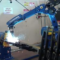 China Yaskawa AR2010 6 Axis Industrial Arm Automatic Carbon Steel Tube Sheet Metal Arc Welding Robot 25kg Payload 2010mm Reach for sale