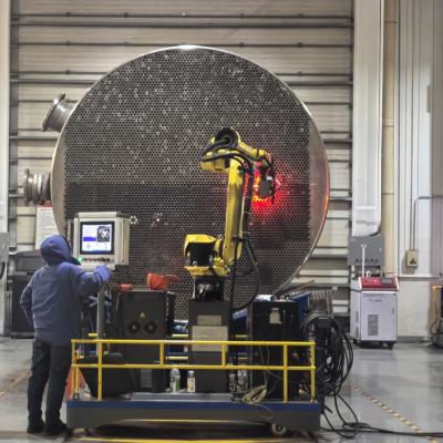 China FANUC M-410iC/12L Robot 12kg 3123mm Integrated with Laser Source and Weld Seam Tracking for Pressure Vessel Laser Welding for sale