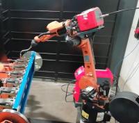 China New KUKA KR 8 R2100-2 Industrial Robot 8kg Payload 2100mm Reach 6 Axis Articulated Arm AC Servo Motor & Gearbox PLC IP67 KR C5 for sale