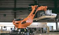 China 1000kg Heavy Duty Palletizing Robot KUKA KR 1000 Titan Industrial Arm AC Servo Motor IP67 Profile Material Engine Gearbox for sale
