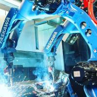 China Yaskawa GP12 Six Axis Welding Robot with Laser Seam Scanning for sale