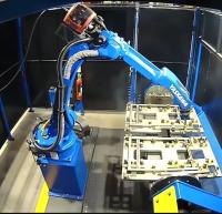 China Yaskawa SP180H Spot Welding Cell with Linear Axis Positioner for sale