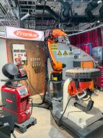 China KUKA KR16 R2010-2 Arm with Custom Gripper for Loading Tasks for sale