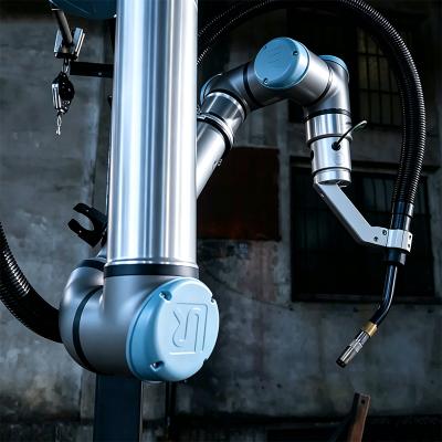 China Collaborative Robot UR7e 7.5kg Payload 920mm Reach Flexible Cobot Arm for Mig Tig for sale