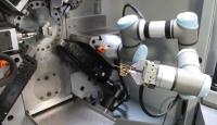 China High Precision Stable Universal Robots UR18 Cobot with Motor Gearbox PLC Customized for sale