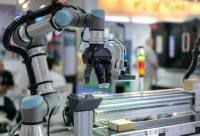 China High Precision PLC Motor Quality Inspection Solution Using Universal Robots UR7e Cobot with Gripper for sale