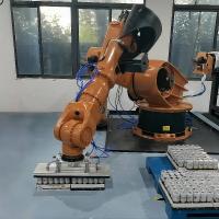 China KUKA KR 300 R2700-2 Heavy Duty Handling Robot with Custom Grippers for sale