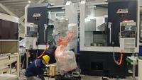 China KUKA KR210 R3100-2 Robot for Loading Unloading and M24 Bolt Handling for sale