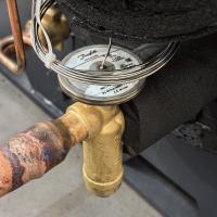 China Customized Refrigeration Parts Solder Thermostatic Expansion Valve for sale