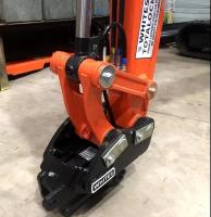 China Tilting Hydraulic Quick Coupler 5-20 Ton Excavator Manual Quick Hitch With Pins for sale