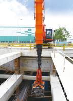 China EXCAVATOR Two-Stage Telescopic Boom for PC200/CAT320 14m for High-Rise Building Demolition/Vertical Dismantling Operations for sale