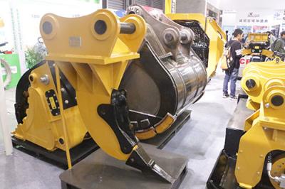 China Yellow Excavator Stump Ripper For Easy Stump Removal With Superior Strength for sale