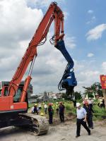 China Excavator Hydraulic Pile Hammer And Pilling Boom Boosting Working Efficiency for sale