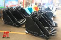 China New 700-1000kg Excavator Rock Bucket In Yellow / Black Q355/NM400/Hardox450 for sale