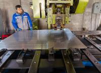 China 430 304 316 Stainless Steel Sheet 0.5mm Stainless Steel Mesh Screen With Laser Drilling for sale