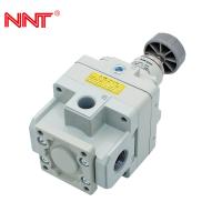 China Adjustable Pneumatic Air Pressure Regulator 0.2% Sensitivity for sale