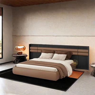 China Villa Microfiber Leather Master Bed Luxury Bedroom Furniture Italian Modern Design for sale