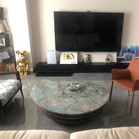 China Stone Conch Coffee Table Luxury Living Room Furniture Marble Metal Abnormality Design for sale