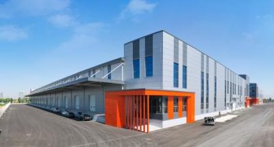 China Quick Install PEB Steel Building Lightweight Steel Structure Industrial Workshop 70m Span for sale